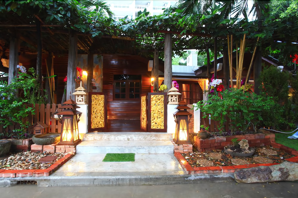هتل Lanna Pool Villa پاتایا : رزرو هتل های پاتایا با تخفیف ویژه سفرمی